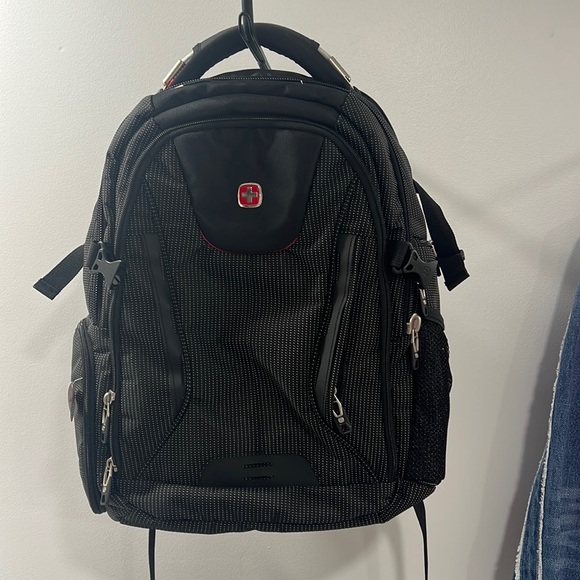 SwissGear | Bags | Swiss Gear Heavy Duty Packback | Poshmark